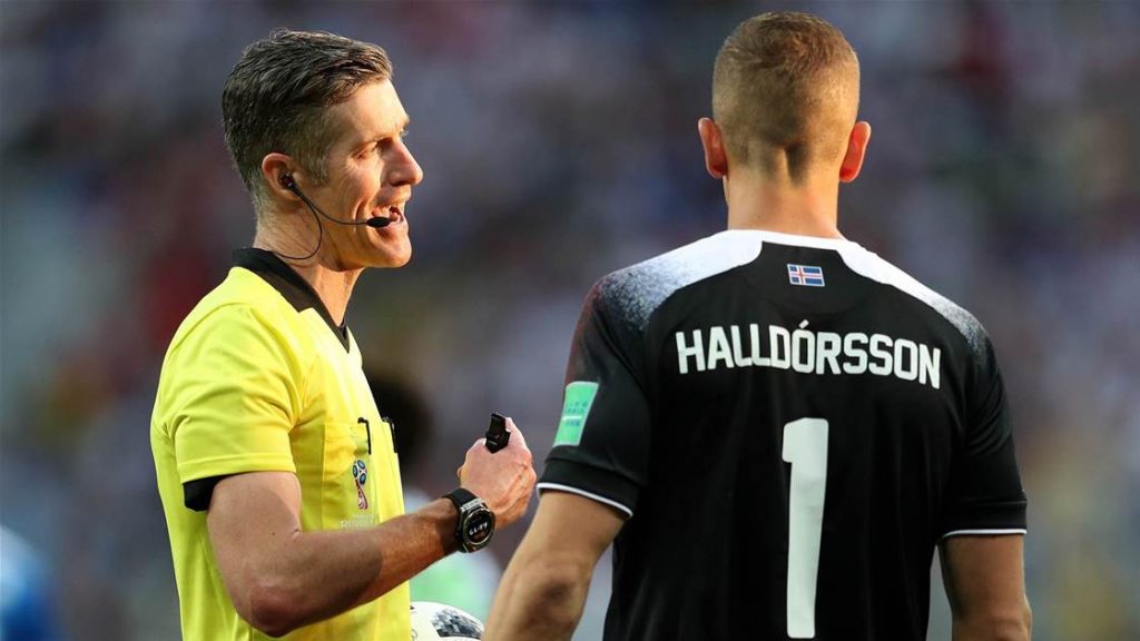 Árbitro vs. Cerezo Osaka - LocoXelRojo.com | Club Atlético Independiente